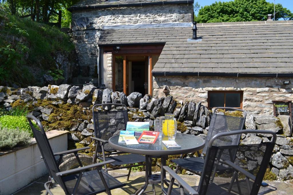 Ashes Farm - Ingleborough View Barn Conversion Cottage, Settle (updated ...