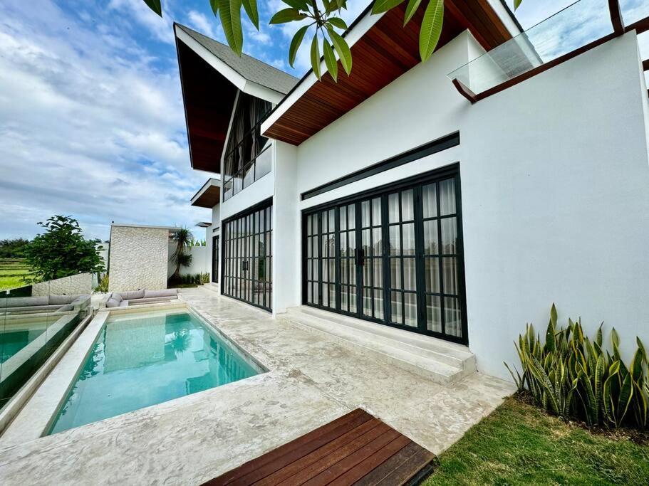 Villa BUE, Tabanan (updated prices 2025)