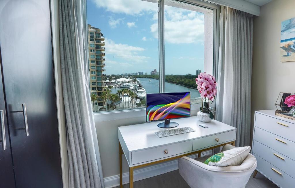 GalleryOne Doubletree Hilton GC Secret Blending, Fort Lauderdale ...