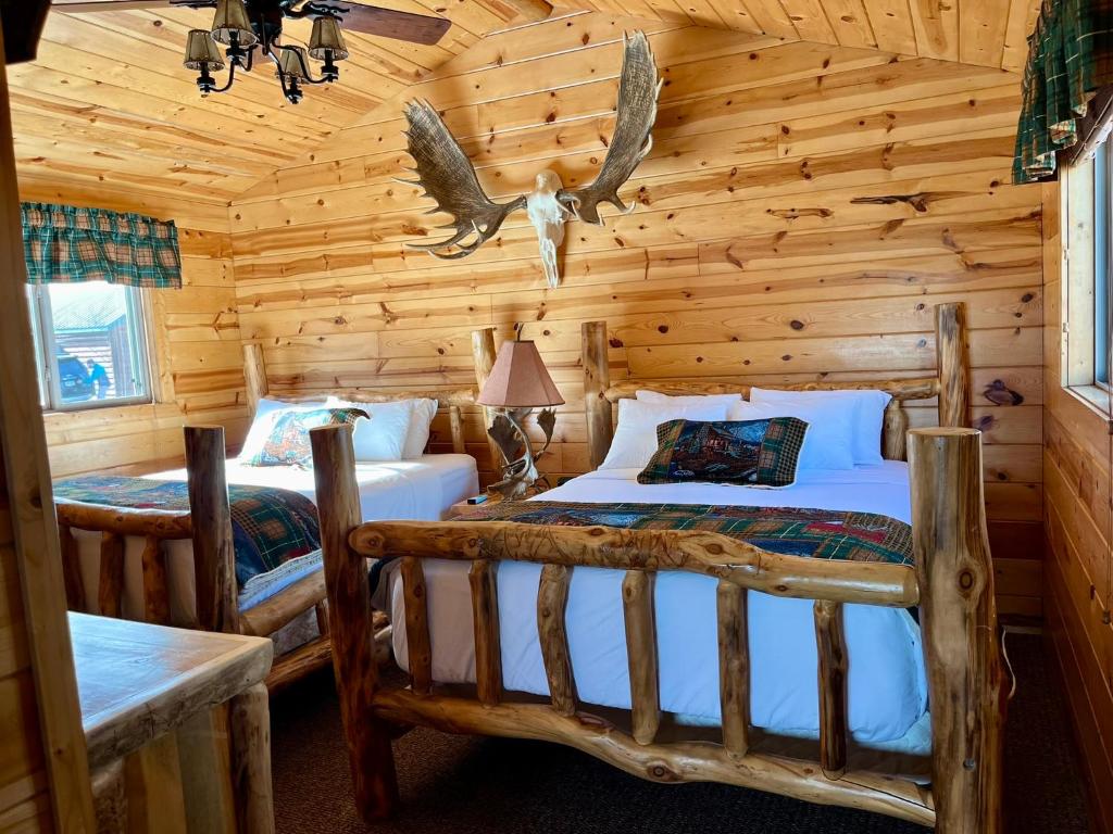 Frontier Log Homes Montana Frontier Log Homes | Luxury Log Cabin Homes
