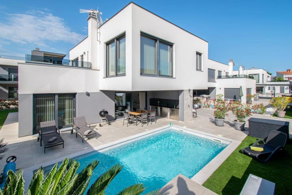 Designer Villa Luna near the sea in Volme , Pula, Banjole (updated ...