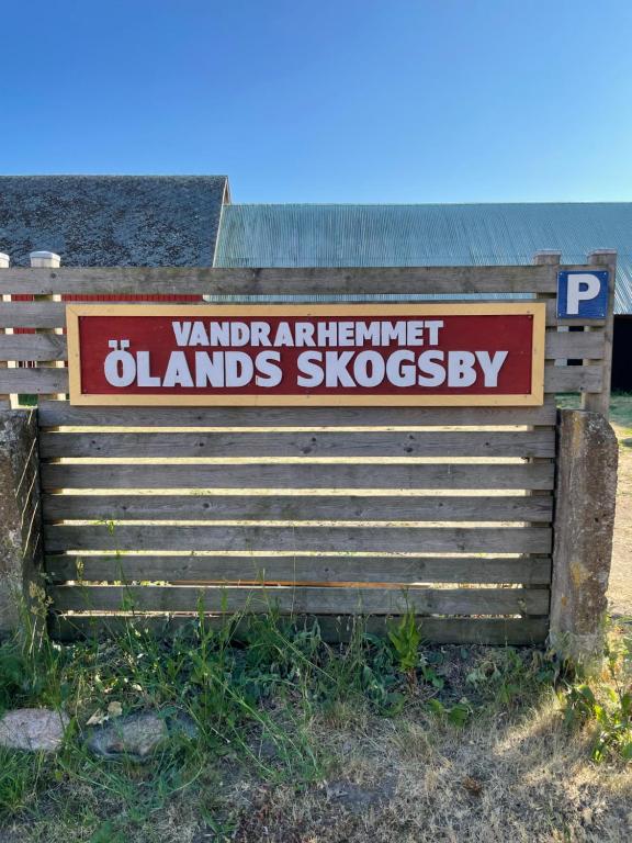 Vandrarhemmet Ölands Skogsby, Färjestaden (updated prices 2026)