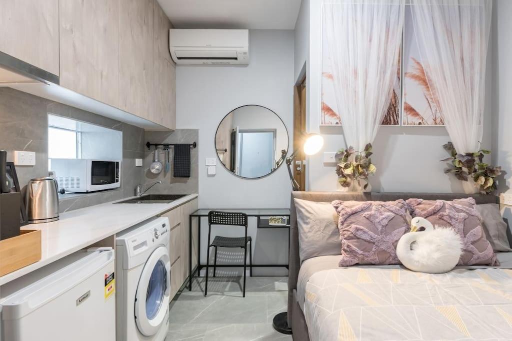 Prime Double Studio Room - AC - Next to Central, Sydney (updated prices ...