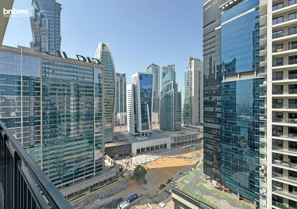 bnbmehomes - Damac Zada Tower, Dubai (updated prices 2025)