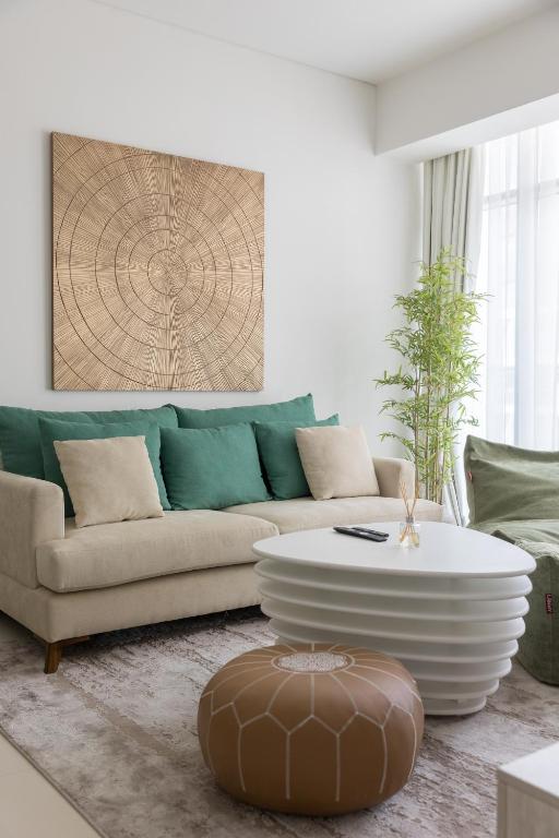 Signature 1 Bed at Seven Palm with Infinity Pool, Dubai (updated prices ...