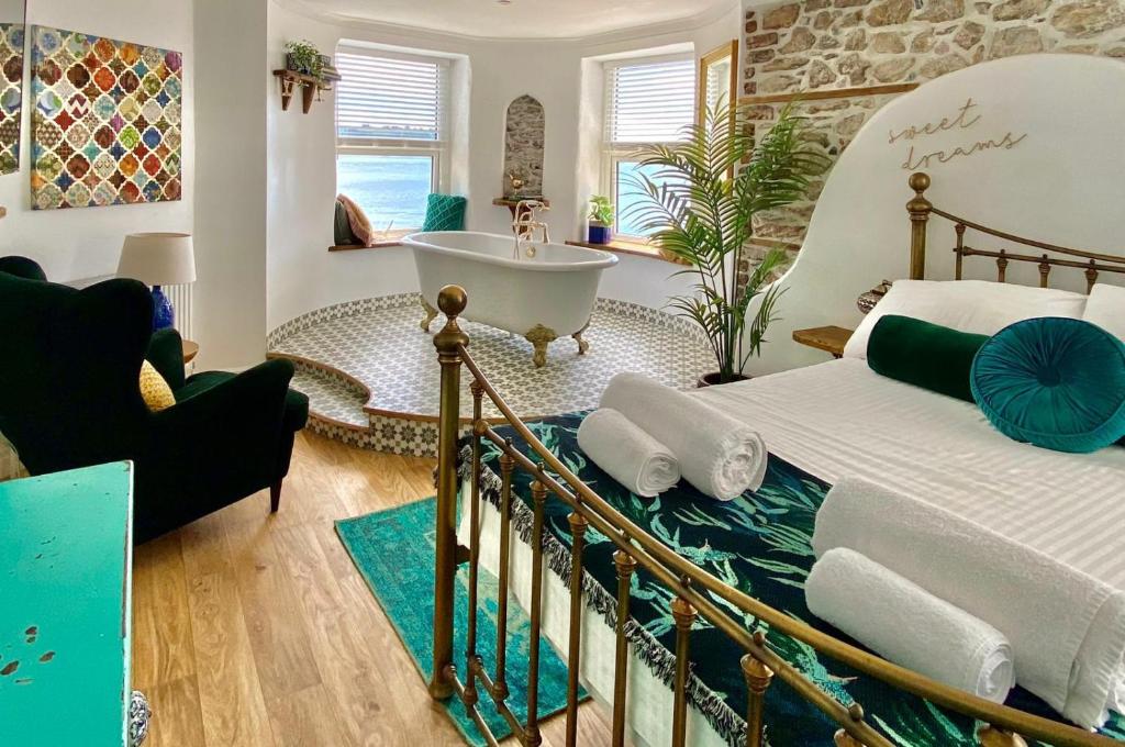 Rock Cottage, Plymouth (updated prices 2026)