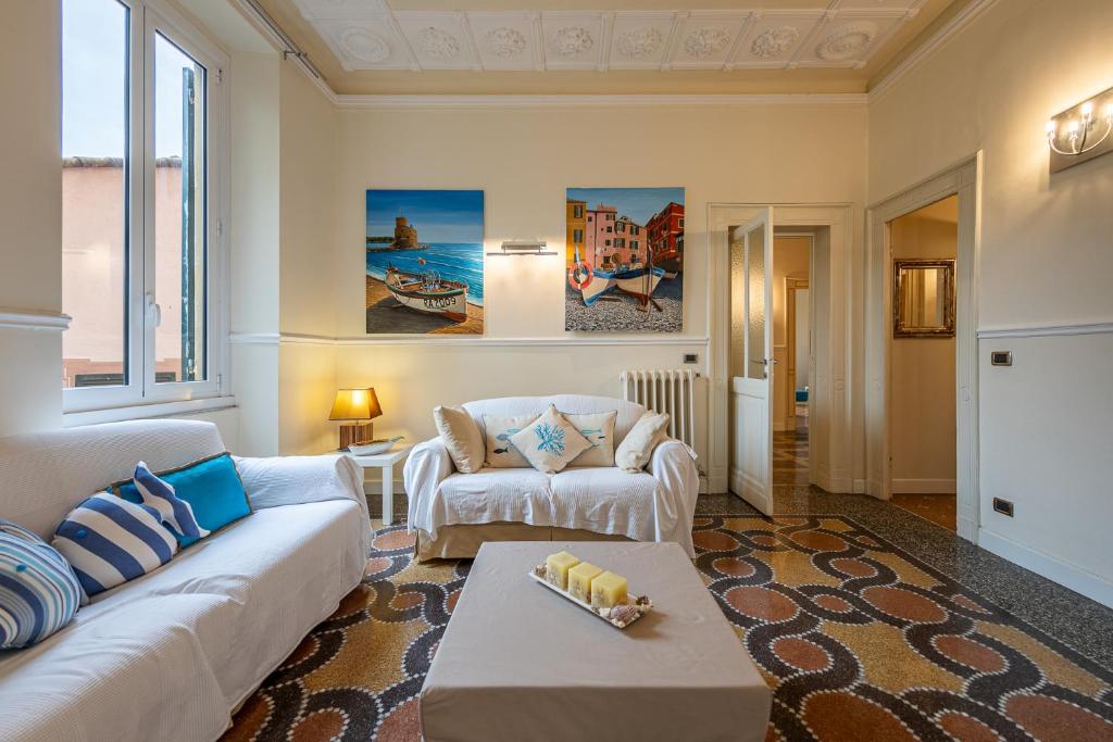 RAPALLO BEACH HOUSE A due passi dal mare, Rapallo (updated prices 2026)