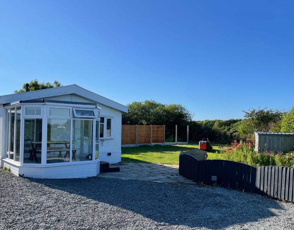 Anglesey hidden getaway, Holyhead (updated prices 2024)