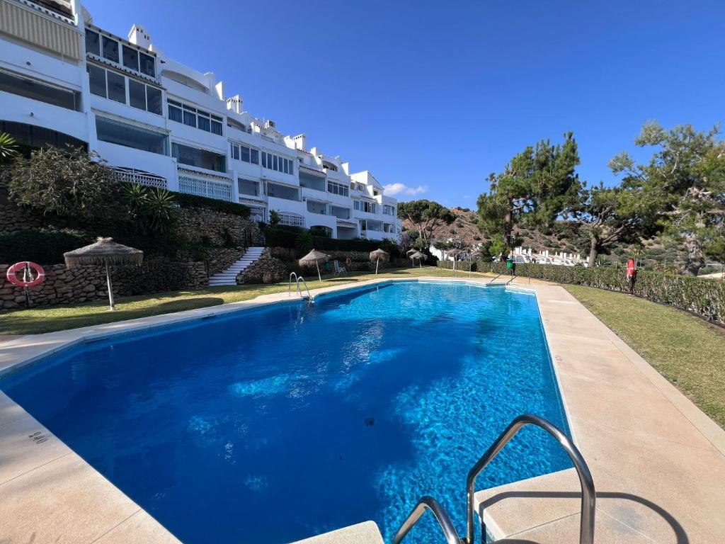 Little Star, Calahonda, Sitio de Calahonda (updated prices 2025)