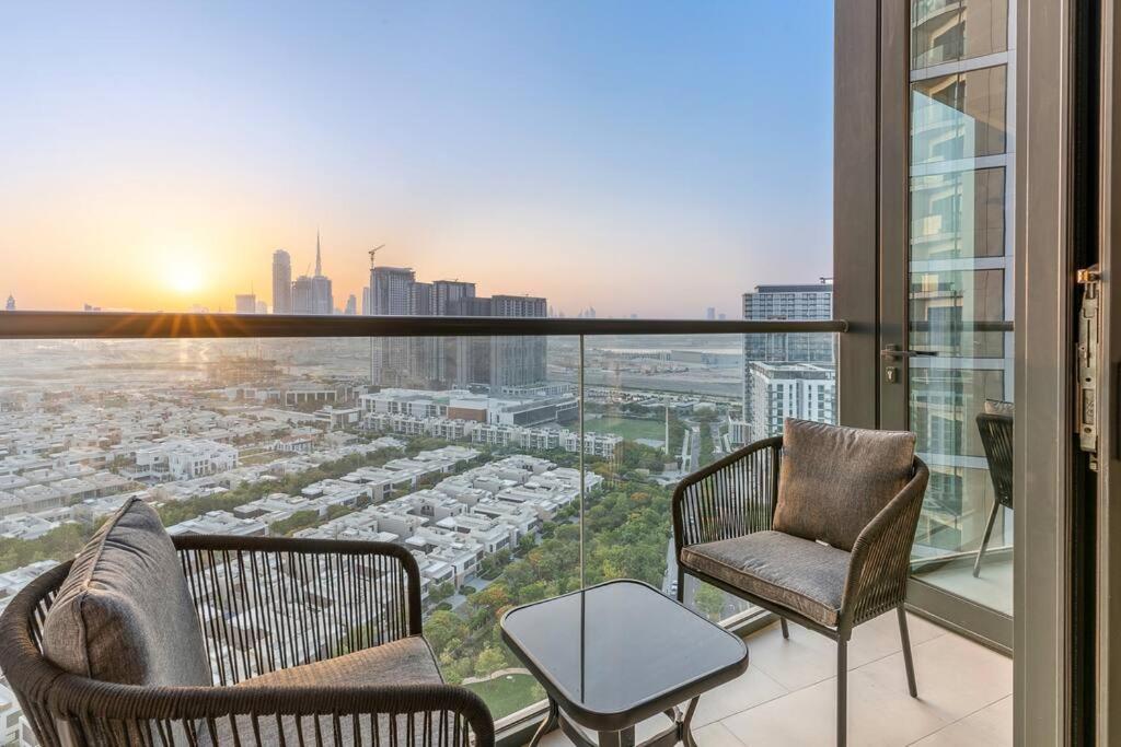 FIRST CLASS 2BR Glamorous Getaway, Dubai (Oppdaterte priser 2024)