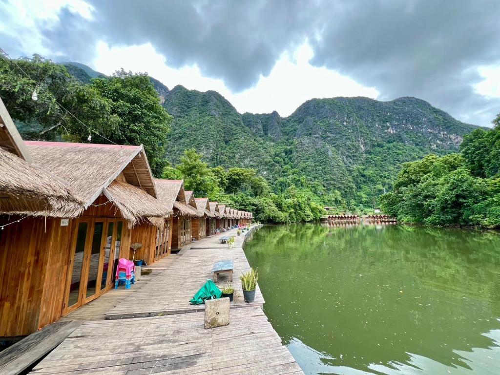 Phet Mangkone Feuang, Muang Fuang (aktualisierte Preise für 2025)