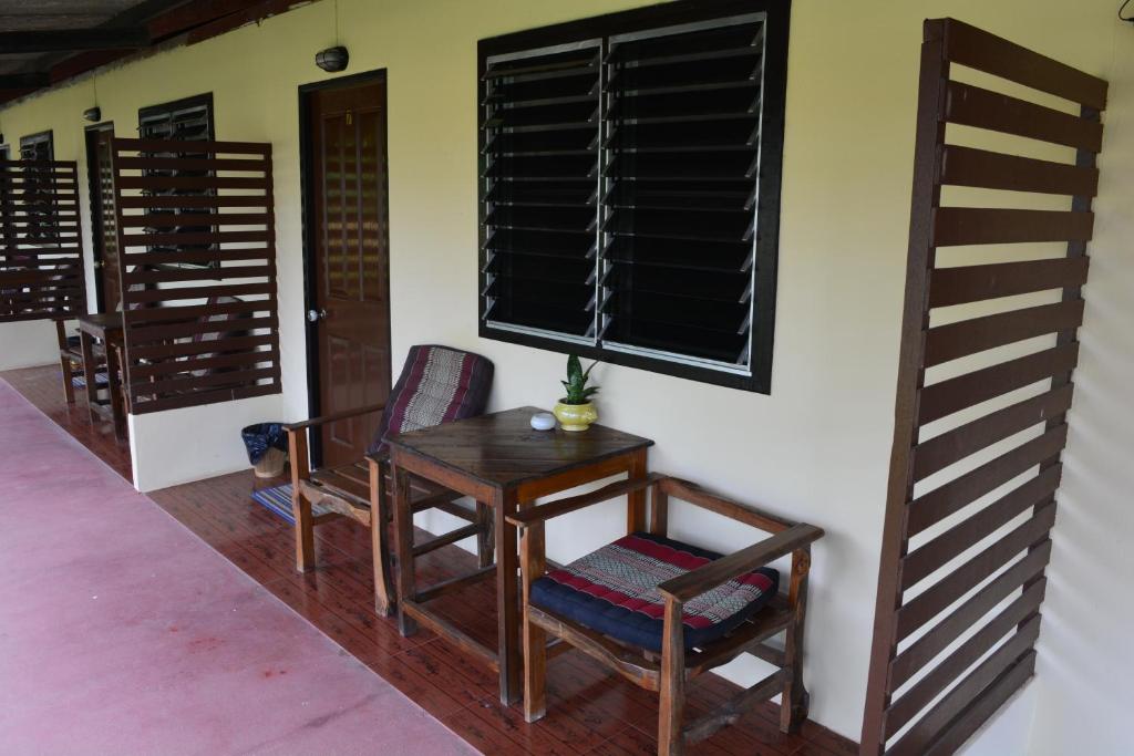 M&M Guesthouse, Ko Chang (updated prices 2026)