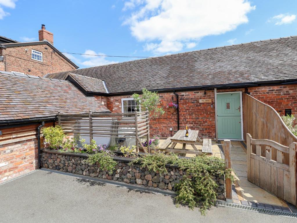 The Dairy, Chester (aktualne ceny na rok 2026)