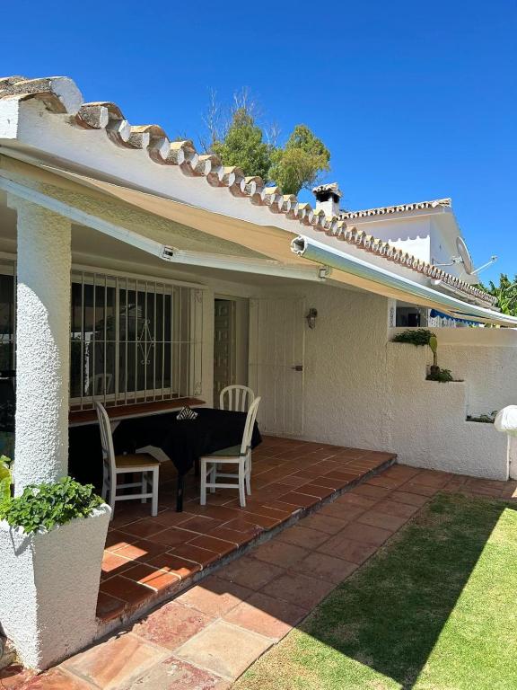 Casa Veronica Playa Saladillo, Estepona (updated prices 2026)