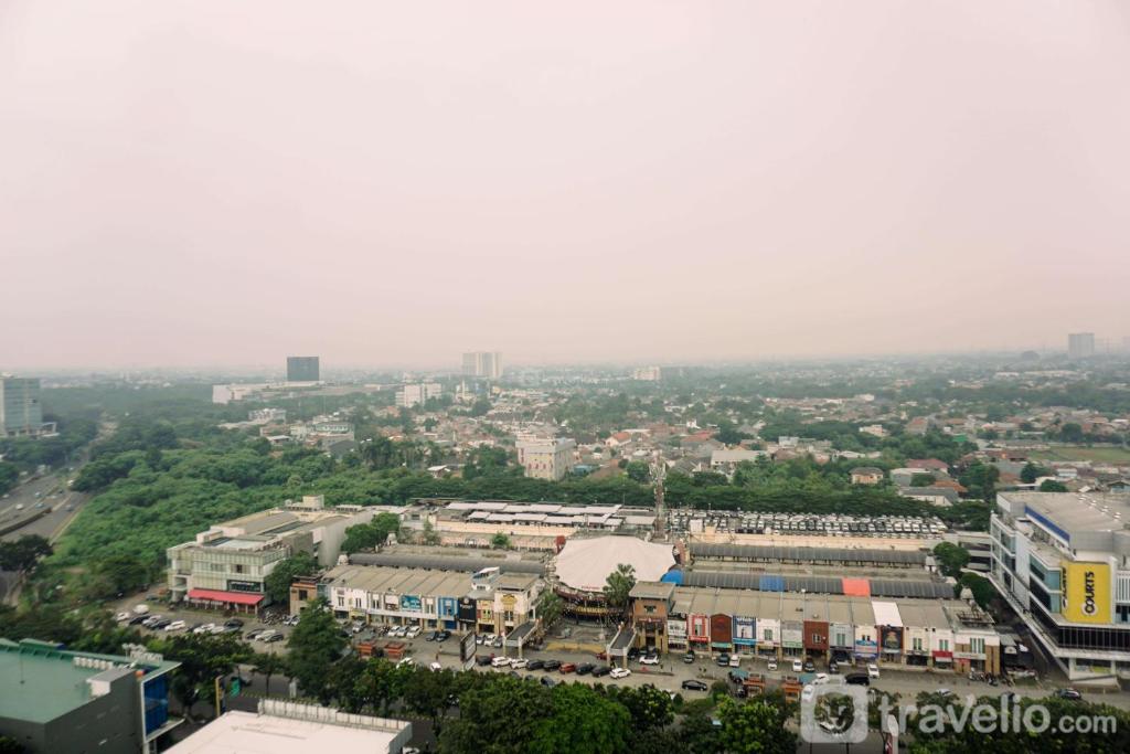 Stunning Studio Transpark Bintaro Apartment By Travelio, Tangerang ...