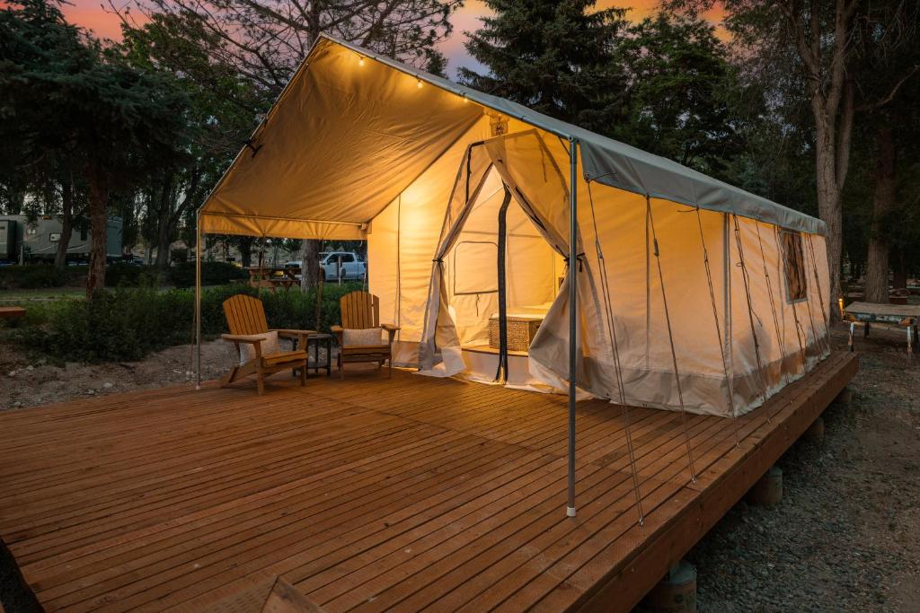 Smokiam Luxury Glamping Wall Tent #2, Soap Lake (precios actualizados 2024)