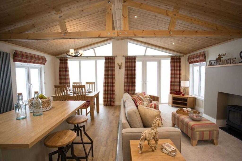 Cairn Lodge, Coldingham (updated prices 2025)