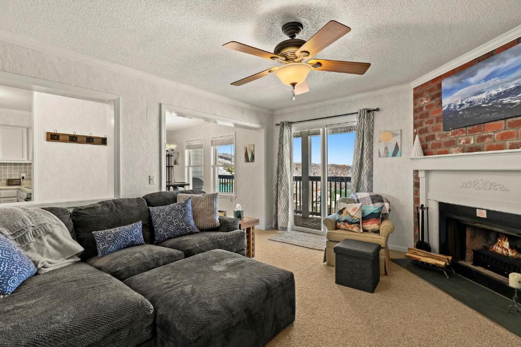 301 Pinnacle Inn Rd Unit 2306 by Carolina Stays, Beech Mountain ...