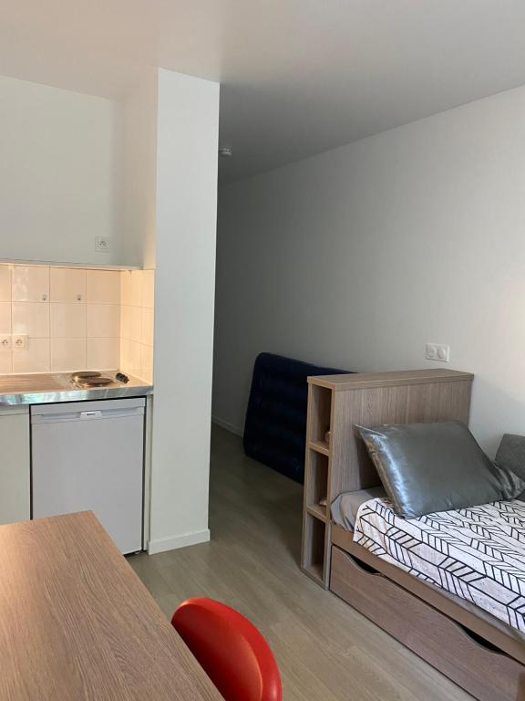 Studio 18m2 Neuilly-sur-Seine, Neuilly-sur-Seine (updated prices 2024)
