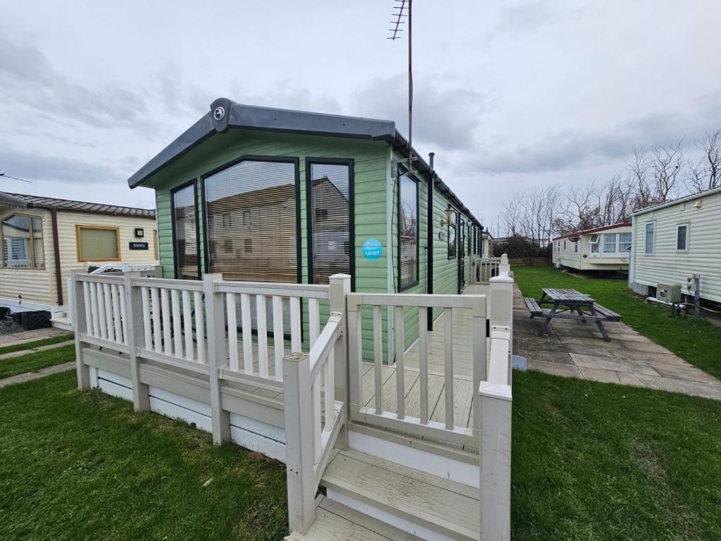 7 Ash Grove Lyons robin hood Rhyl, Meliden (updated prices 2026)