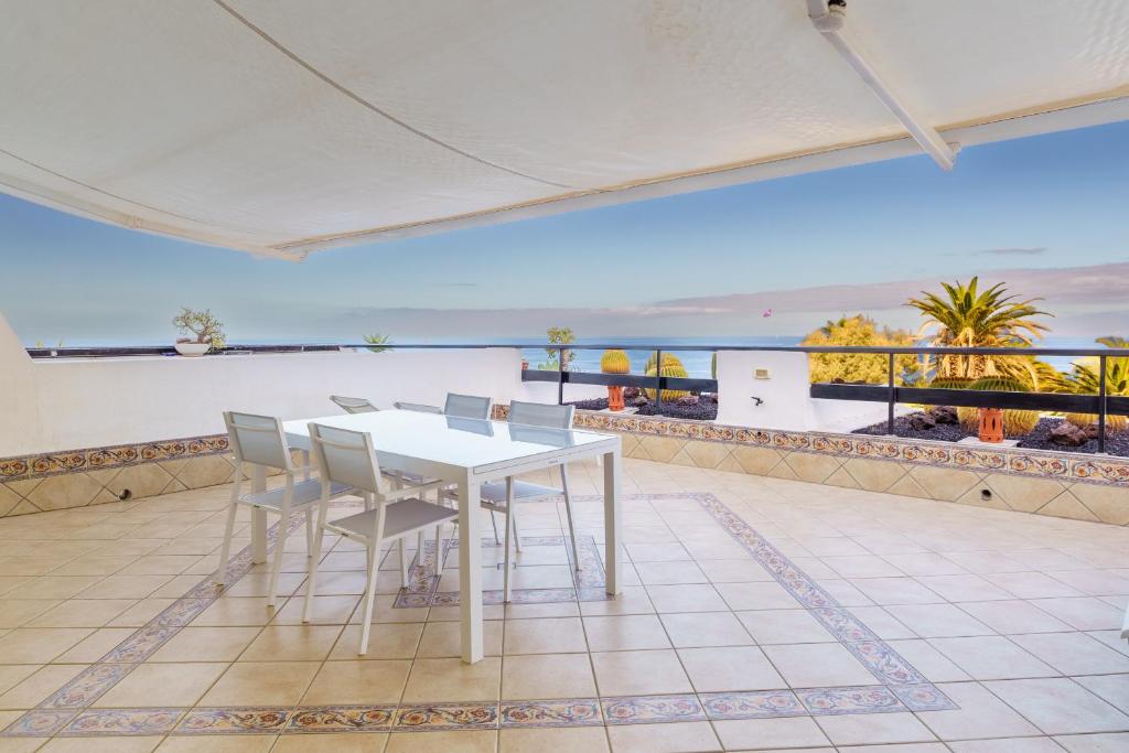 Exclusive Sea Views Villamar - Big Terrace & Pool, Adeje (updated ...