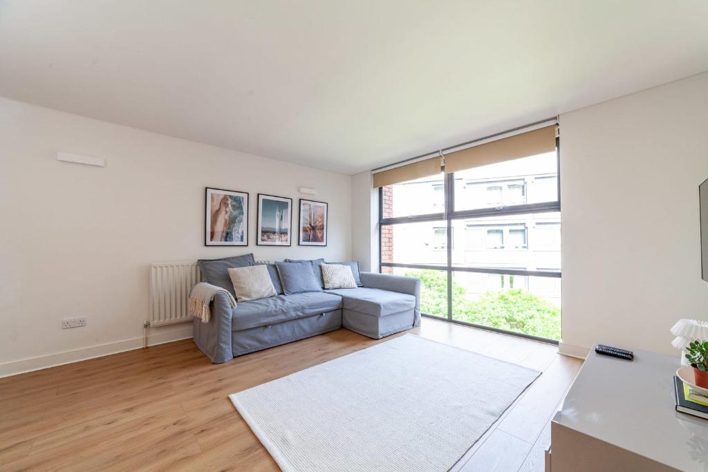 A Stylish Newly Refurbished Flat with City Access, London (updated ...