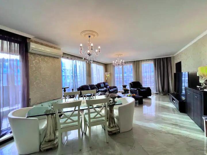 Luxury 4-room apartment in the complex Resedentia Anastasia in the ...