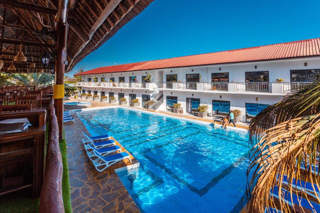 Canary Hotel & SPA, Nungwi (updated prices 2024)