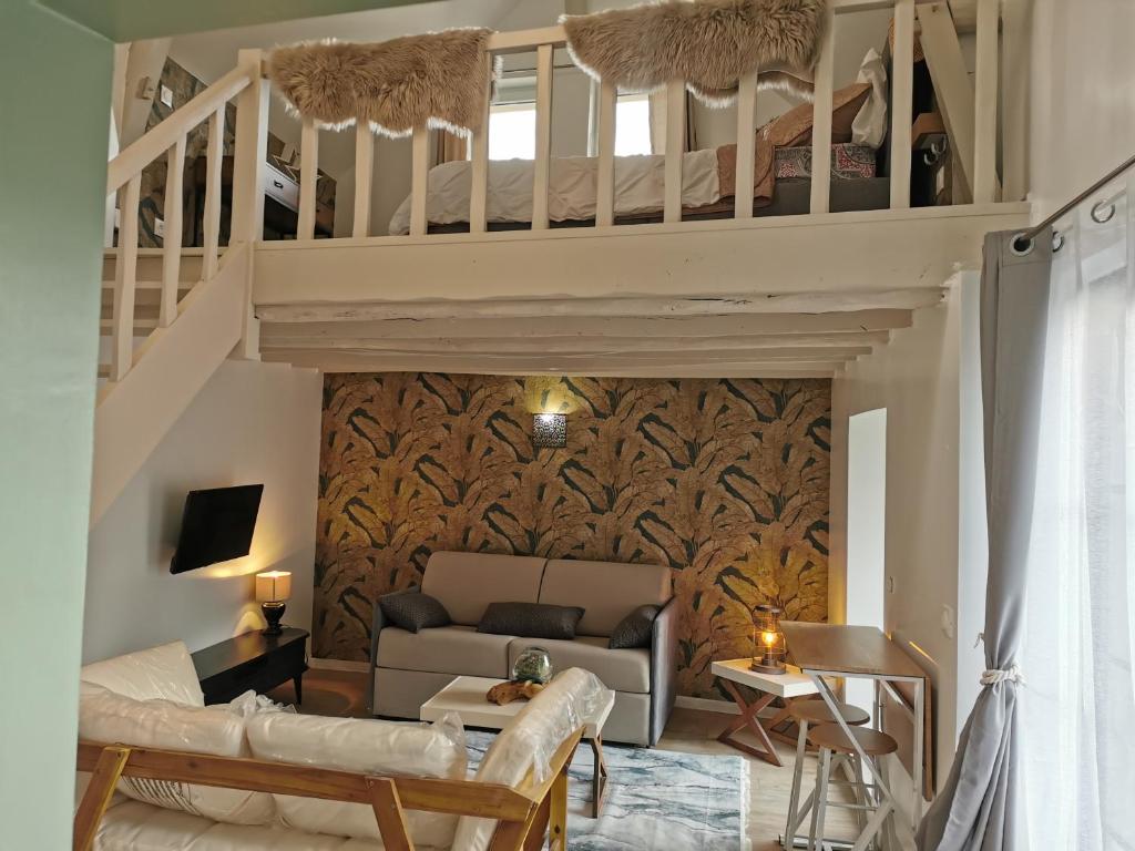 La forte maison, Saint-Prest (updated prices 2026)