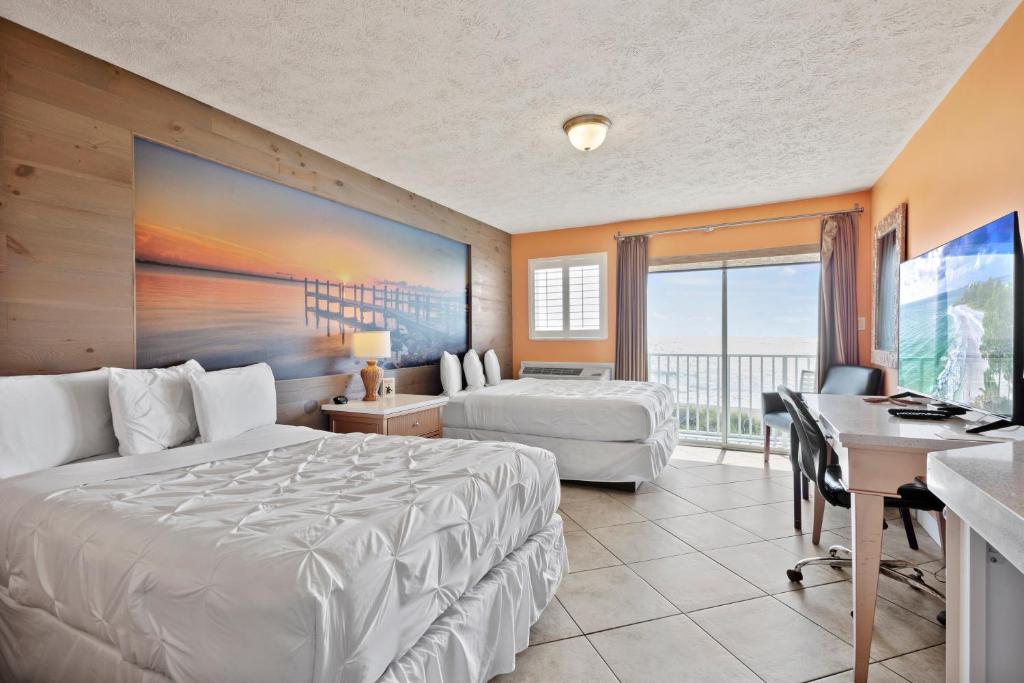 Ocean View Hotel Room with Balcony- 2 Full Beds #24, Fort Pierce ...