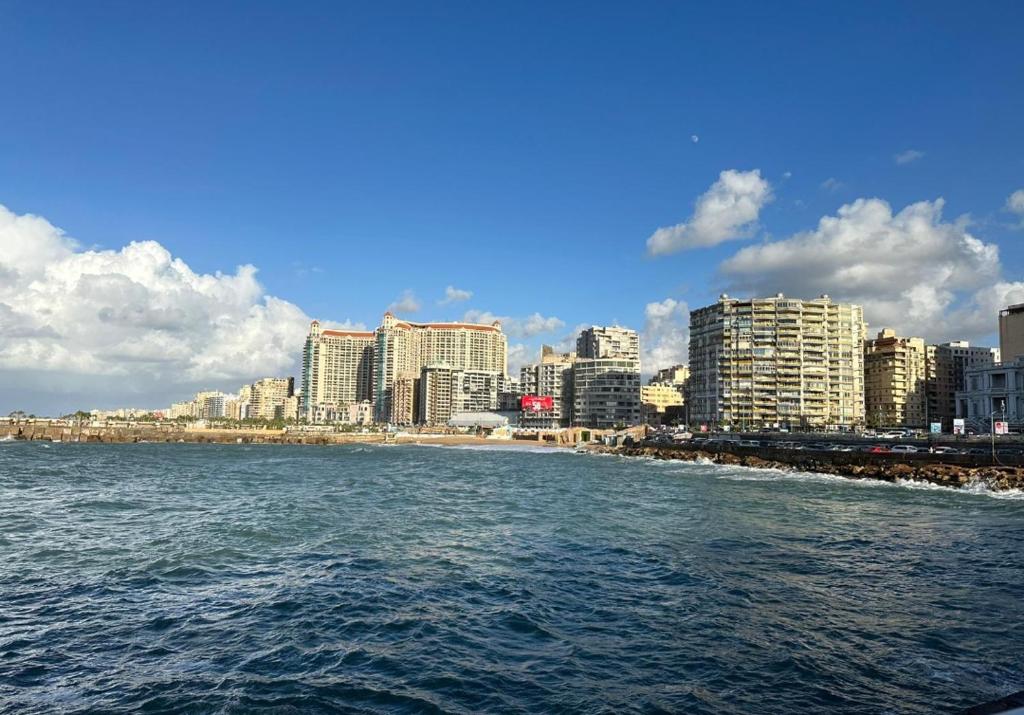 Gleem Luxury Condo Direct Sea view G18, Alexandria (updated prices 2025)