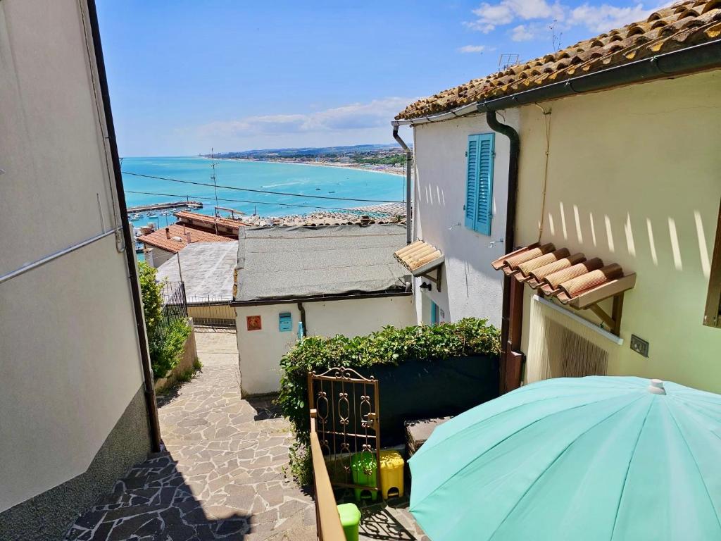 N267 - Numana, delizioso cielo-terra nel cuore del paese, Numana ...