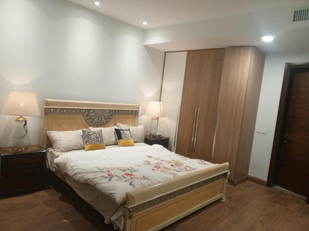 PENTA Square DHA Lahore, Lahore (updated prices 2025)