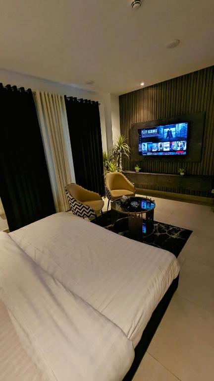 DHA Defence Luxury Apartments, Лахор (актуальные цены 2025 года)
