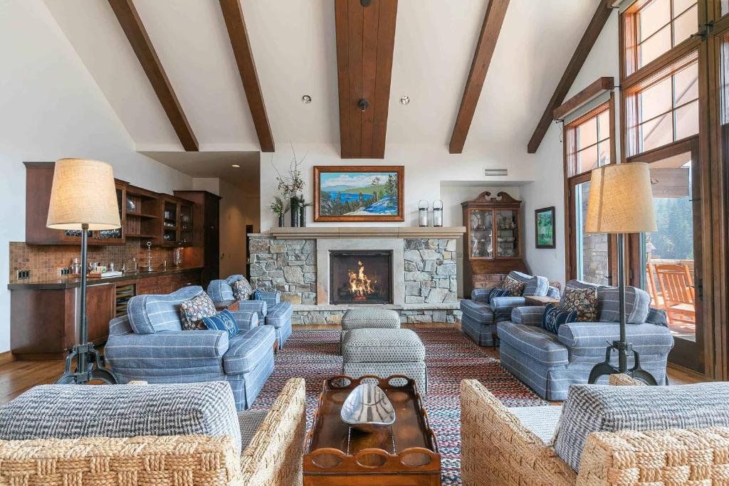 Great Bear Lodge 601 by East West Hospitality, Truckee (updated prices ...