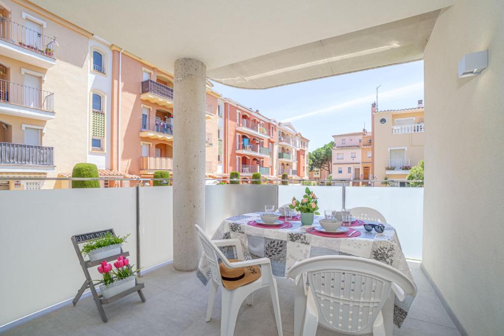 Apart-rent Apartment Mimoses 0069, Empuriabrava (updated prices 2025)