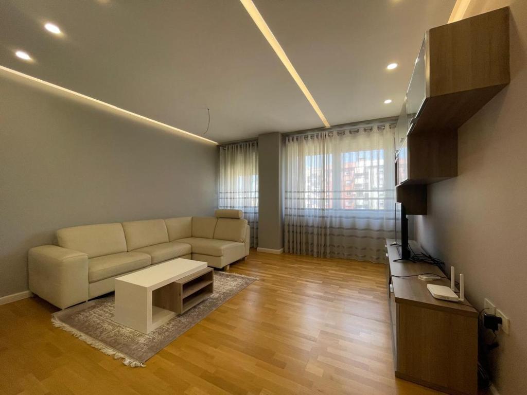 New Gener 2, Tirana (precios actualizados 2025)