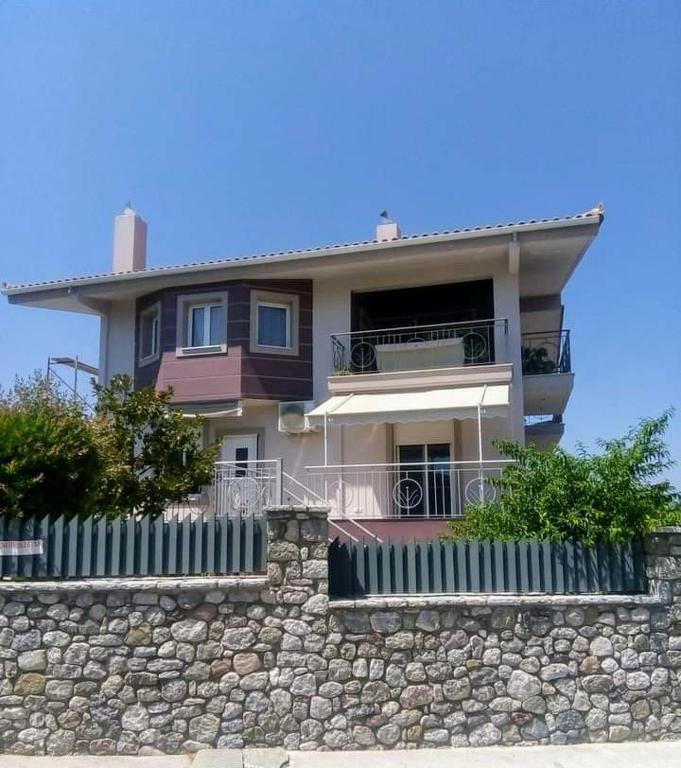 Villa Krina Rosa Aigio, Elíki (updated prices 2024)