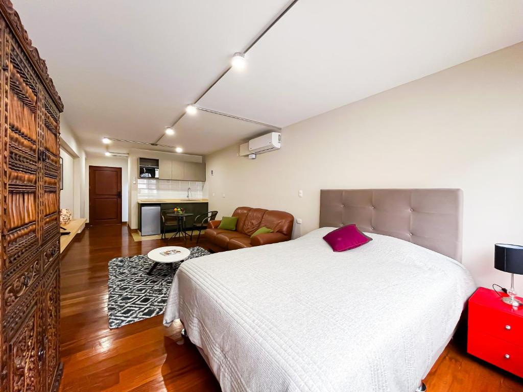 Loft cómodo y completo en Av Pardo Miraflores, Lima (updated prices 2025)