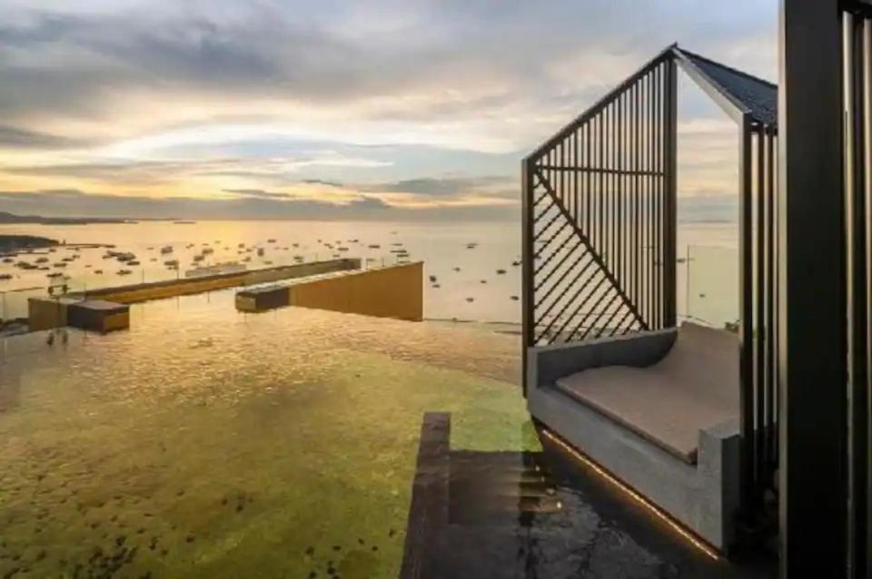 Downtown Chic Condo High Floor& Seaview #EN57928, Pattaya (updated ...