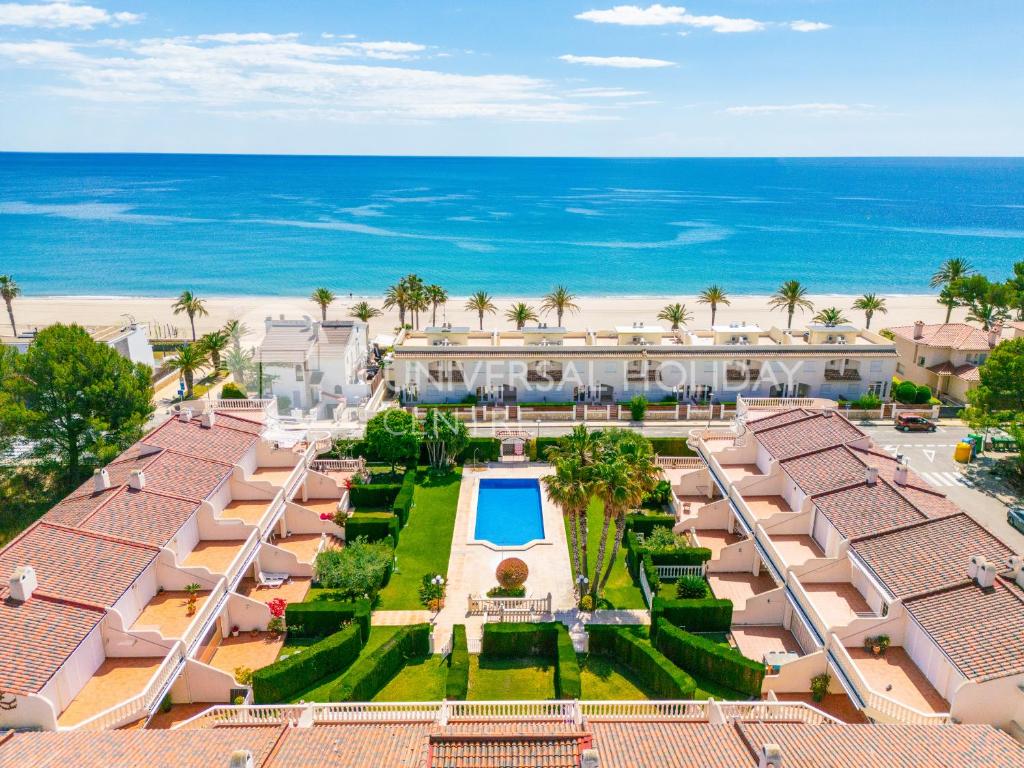 UHC RESIDENCIAL VILLA CRISTAL, Miami Platja (updated prices 2026)