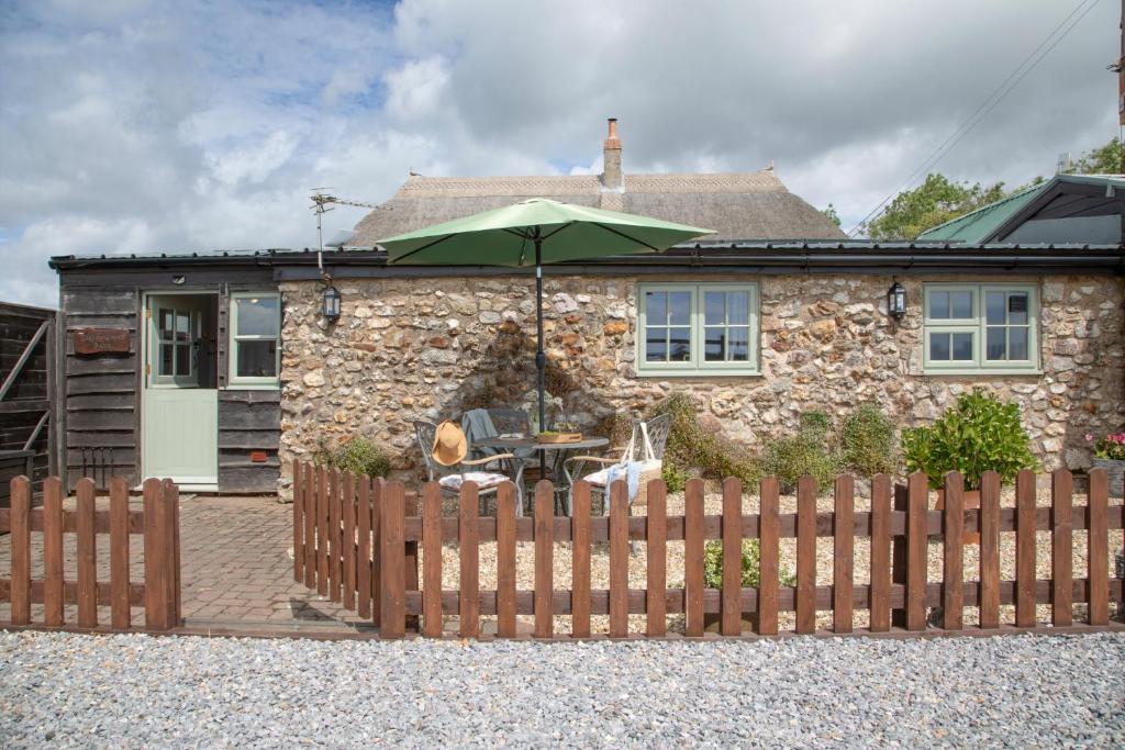 Higher Thorn Barn, Salcombe Regis (updated prices 2026)