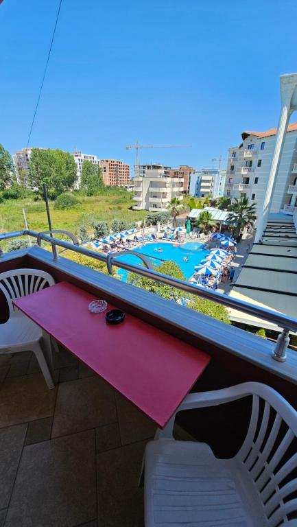 Studio Mali robit, Golem (aktualisierte Preise für 2024)