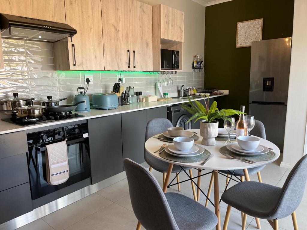 Cozy retreat in Carlswald 264, Midrand (updated prices 2026)