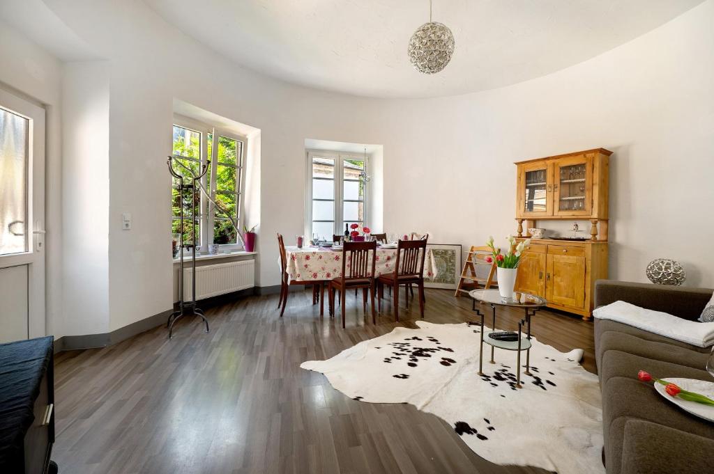 Neimann, Koblenz (updated prices 2025)