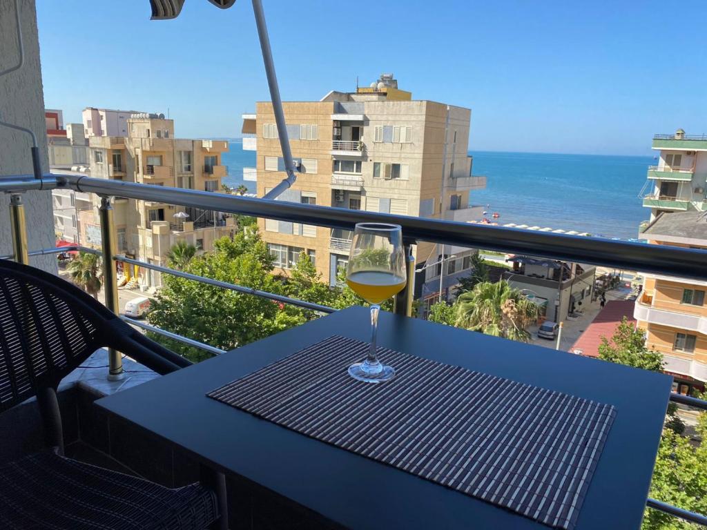 SeaView new Cozy Apt Beach front, Durrës (precios actualizados en 2026)