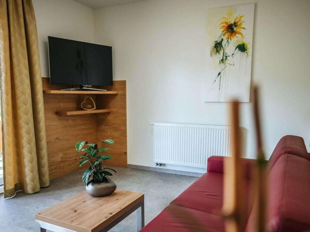 Sunflower - at Lake Faak, Villa Karglhof, Faak am See (updated prices 2024)