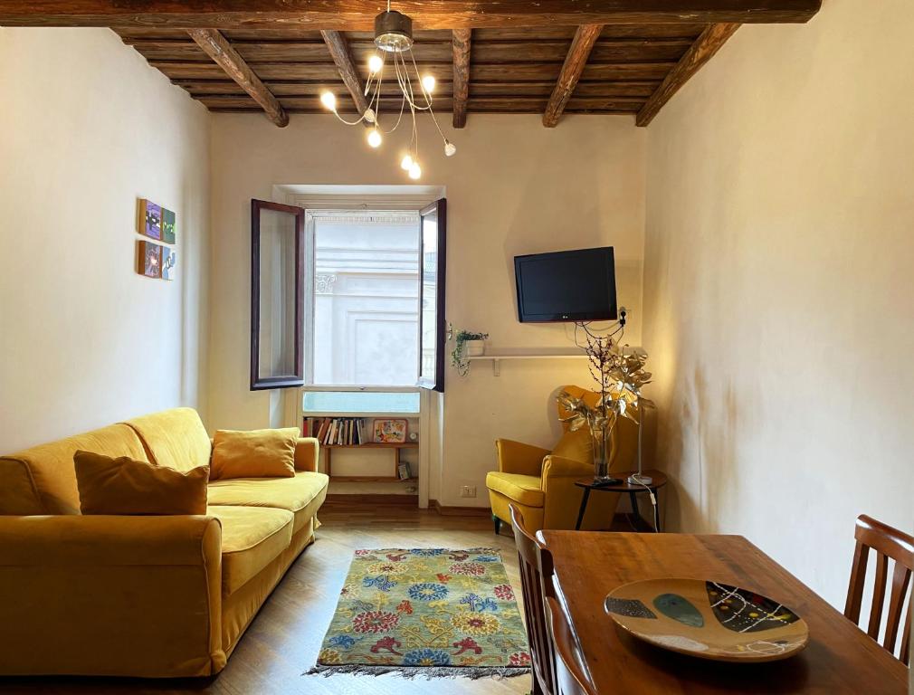Historical Central Rome Flat, Rome (updated prices 2026)