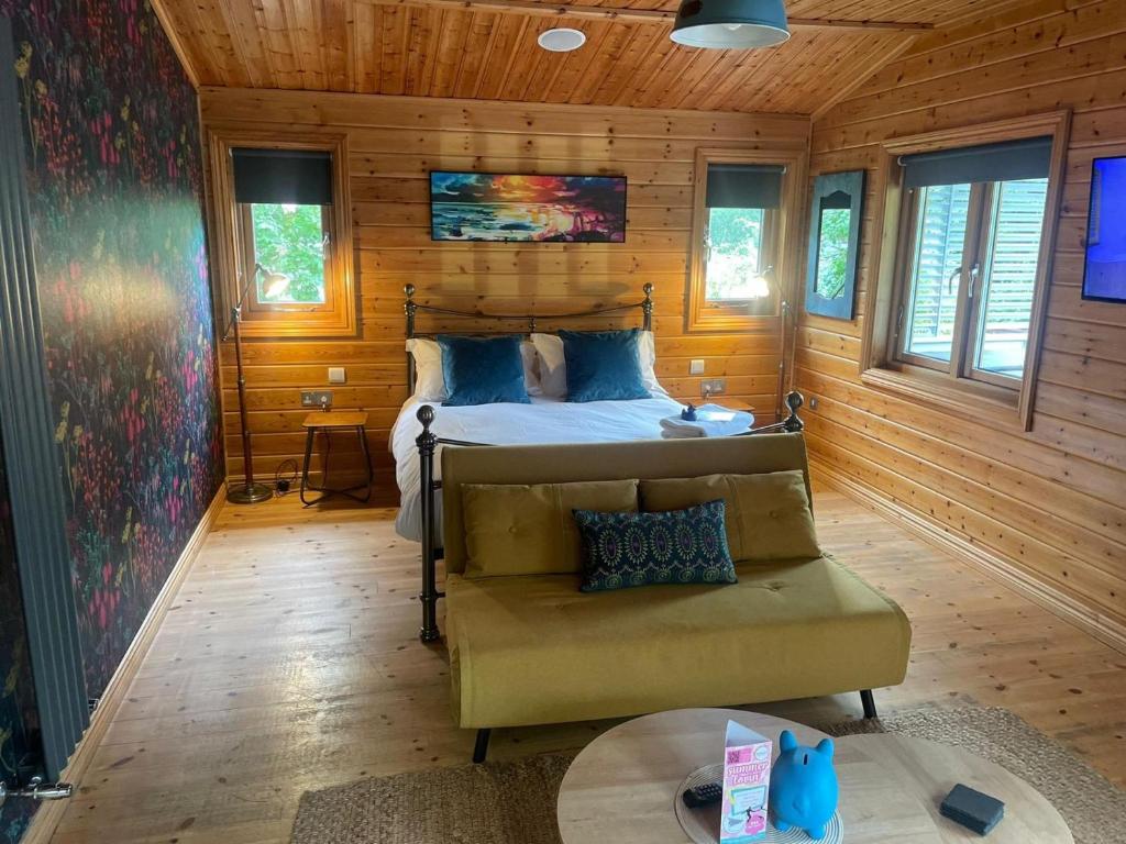 Roma Log Cabin, Whinstone View, Great Ayton (updated prices 2025)