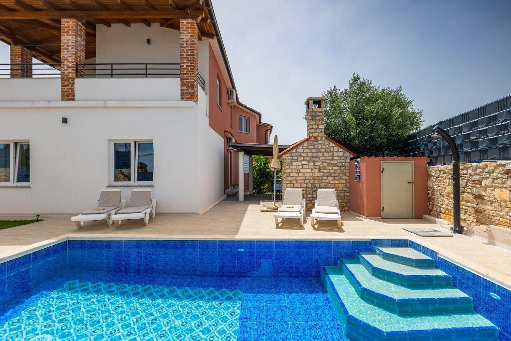 Villa mit Gym, Privatpool, BBQ, Pula (updated prices 2026)